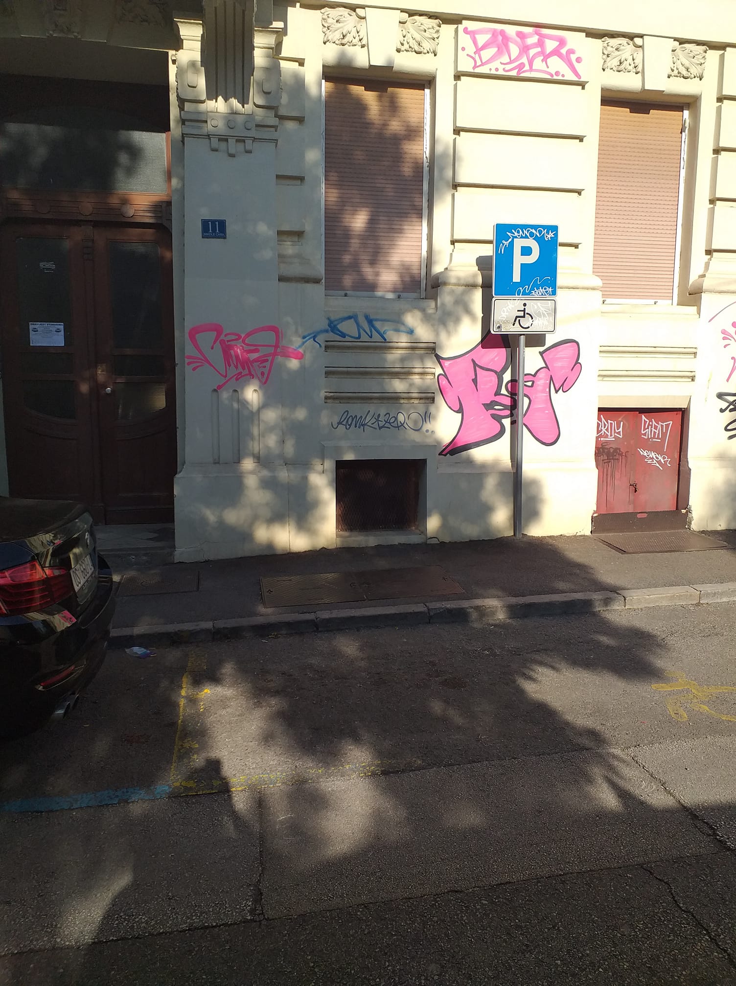 Uhvaćeni grafiteri zahvaljujući djevojci, Velimiru Vrziću i policiji ...